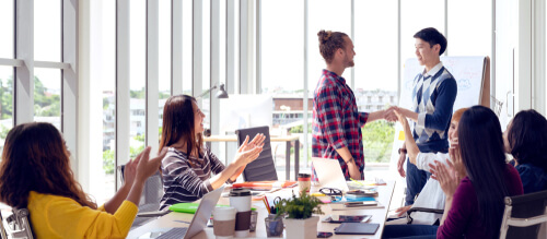 How to Onboard Employees with Illustrated Examples